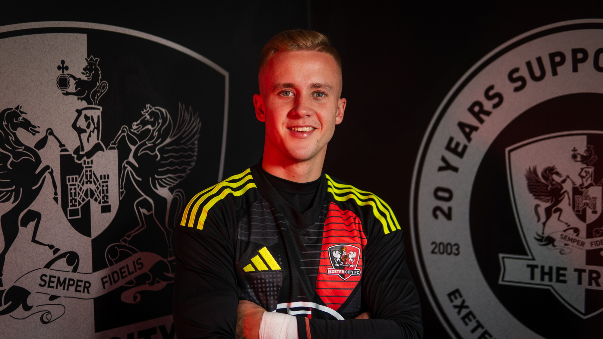 Joe Whitworth signs for City! | Exeter City F.C.